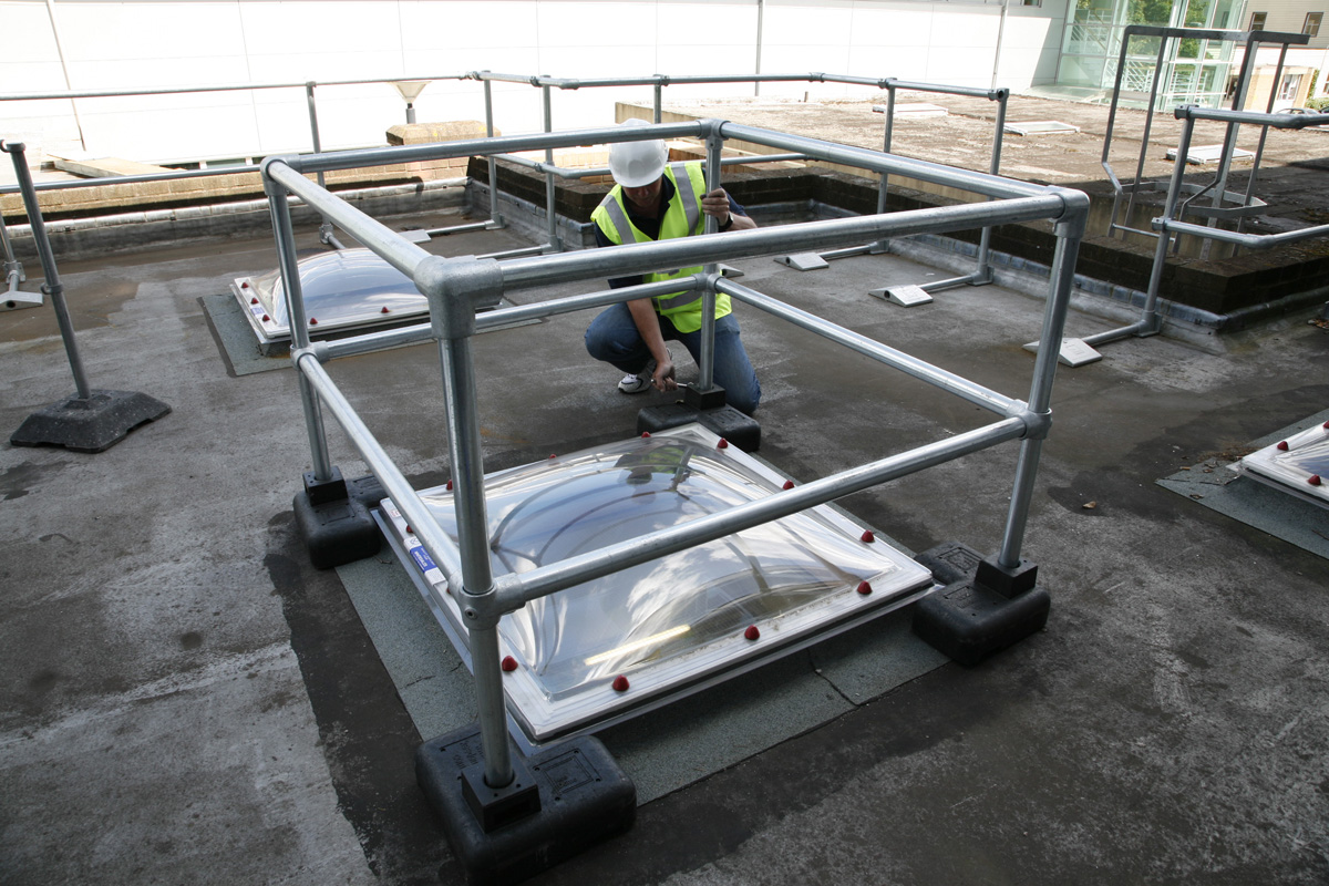 Mobile Work Platforms, Movable Maintenance Stands - Kee Safety
