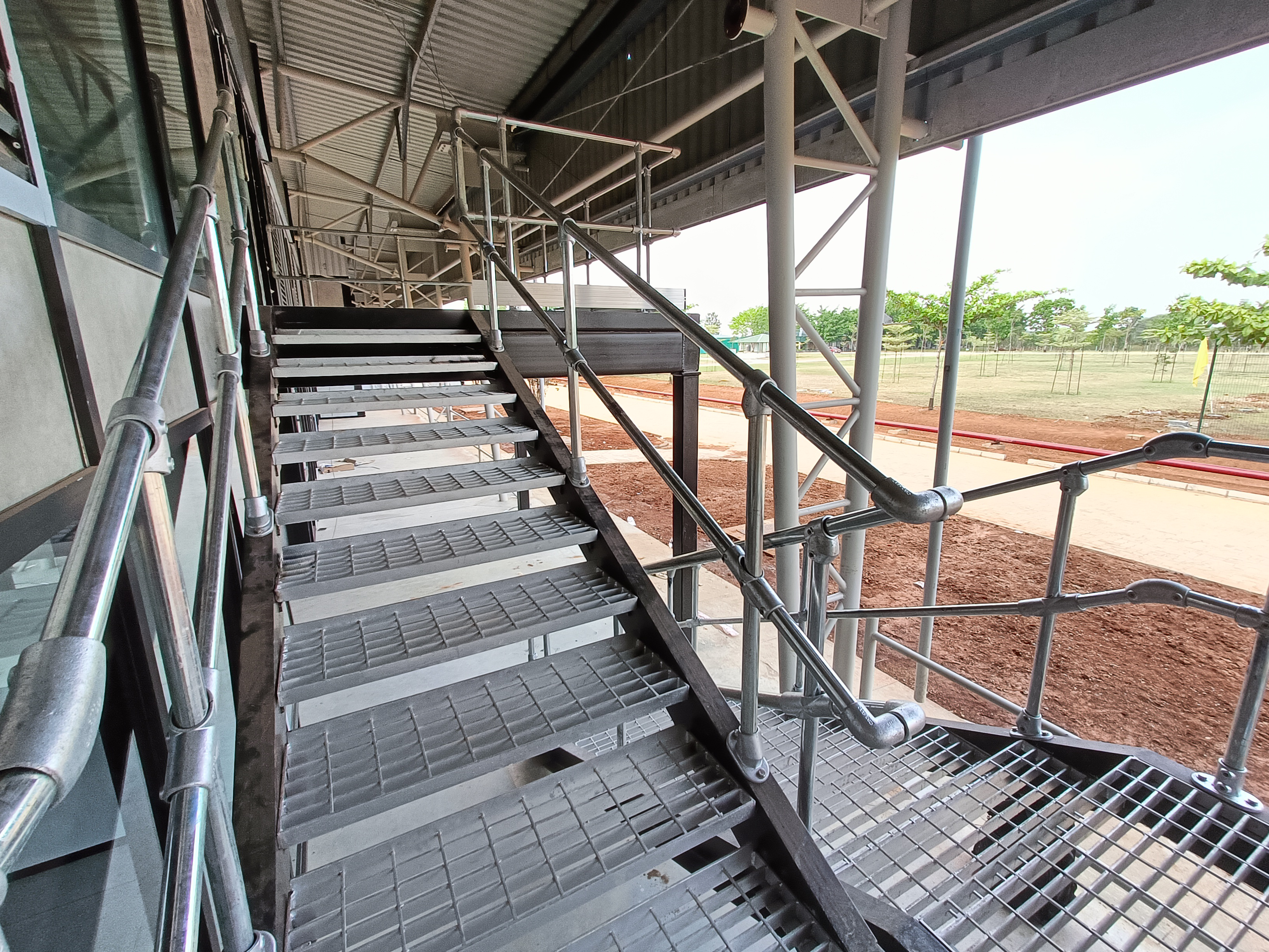 Kee Klamp Modular Railings for Globally Recognized Automobile MNC - Kee ...