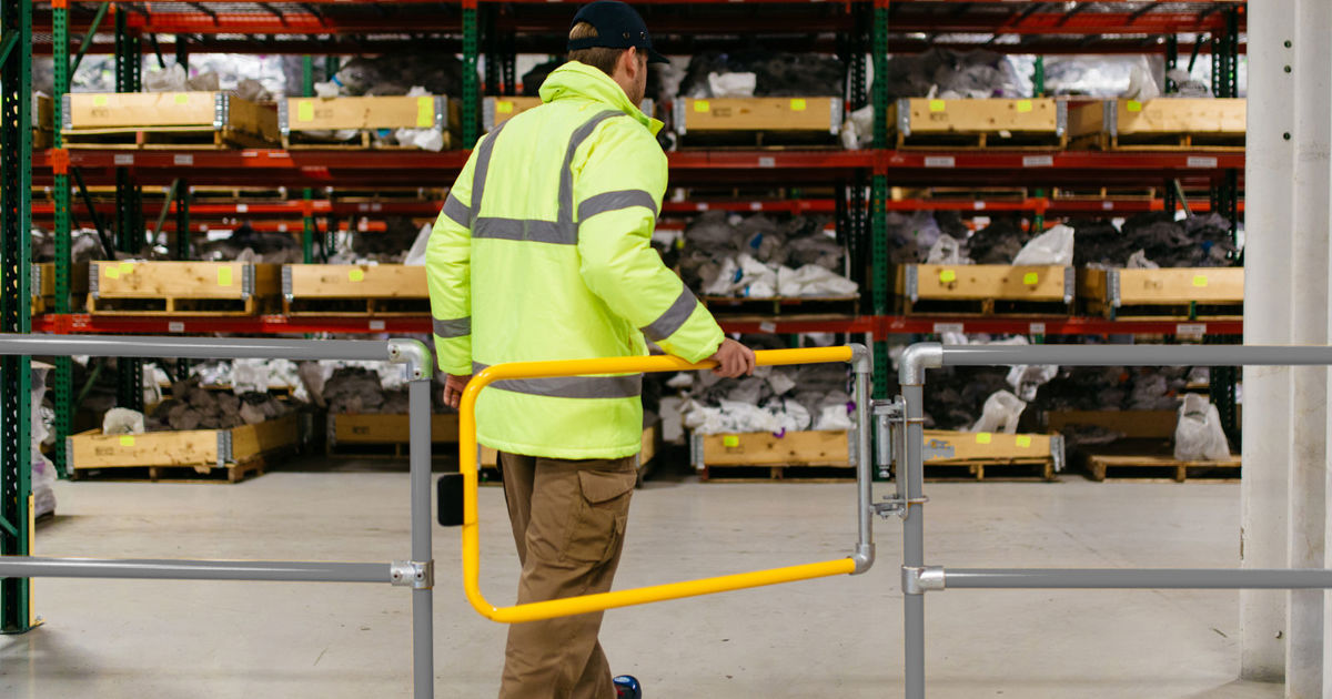 Advantages & Application of Self Closing Safety Gates - Kee Safety